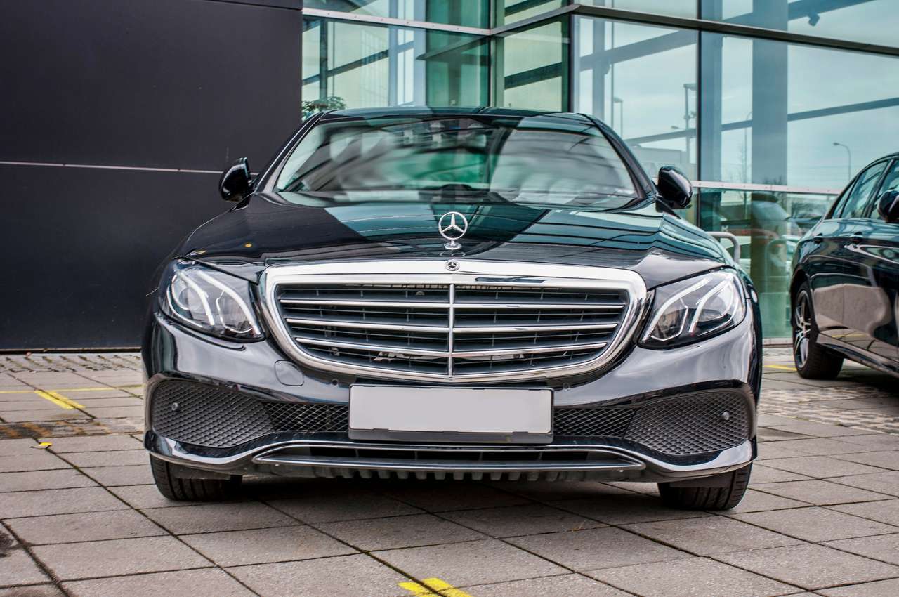 Mercedes-Benz E-class - London Taxi online-booking